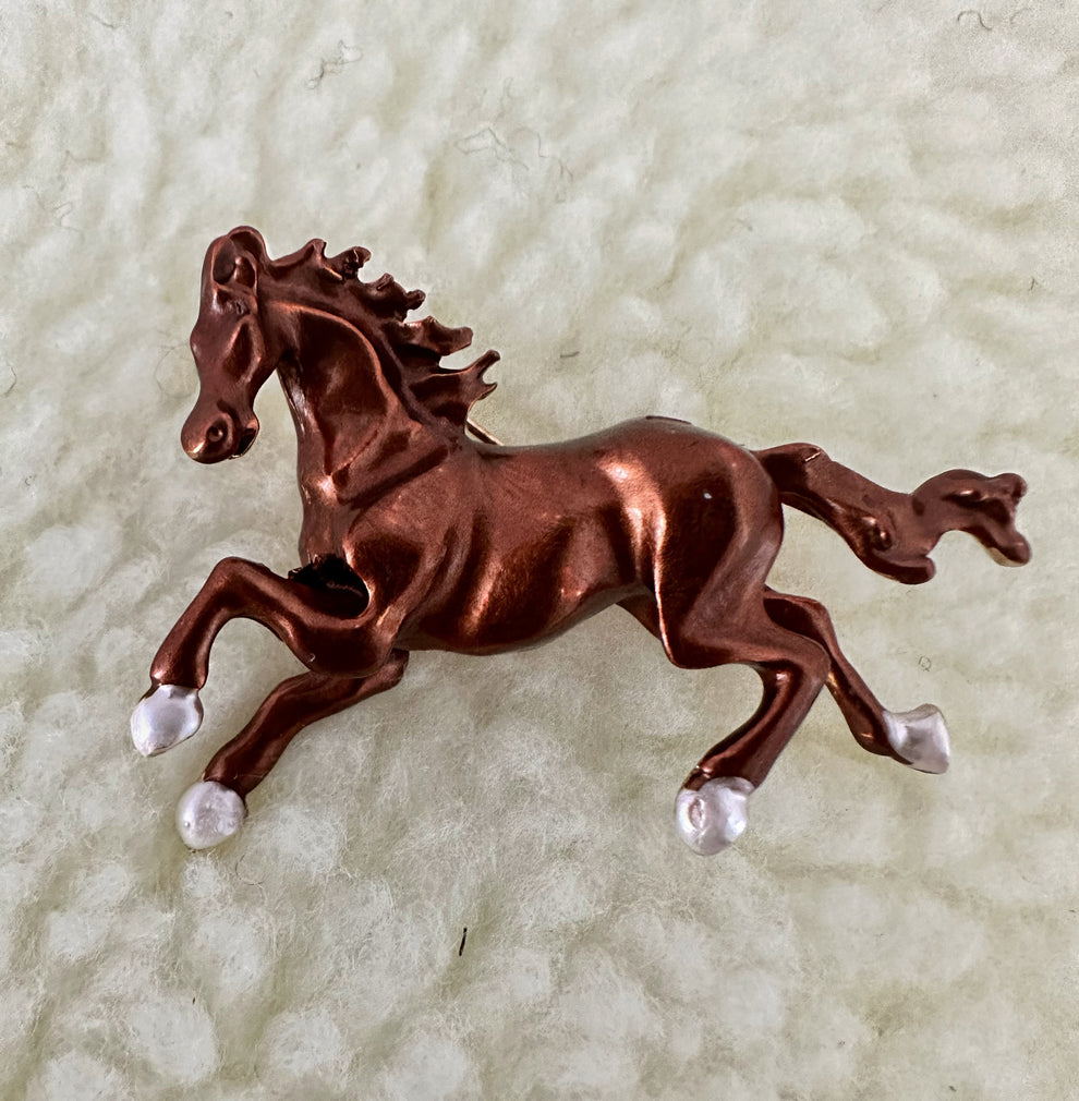 Horse Lapel Pin – Penelope Claire Ponywear